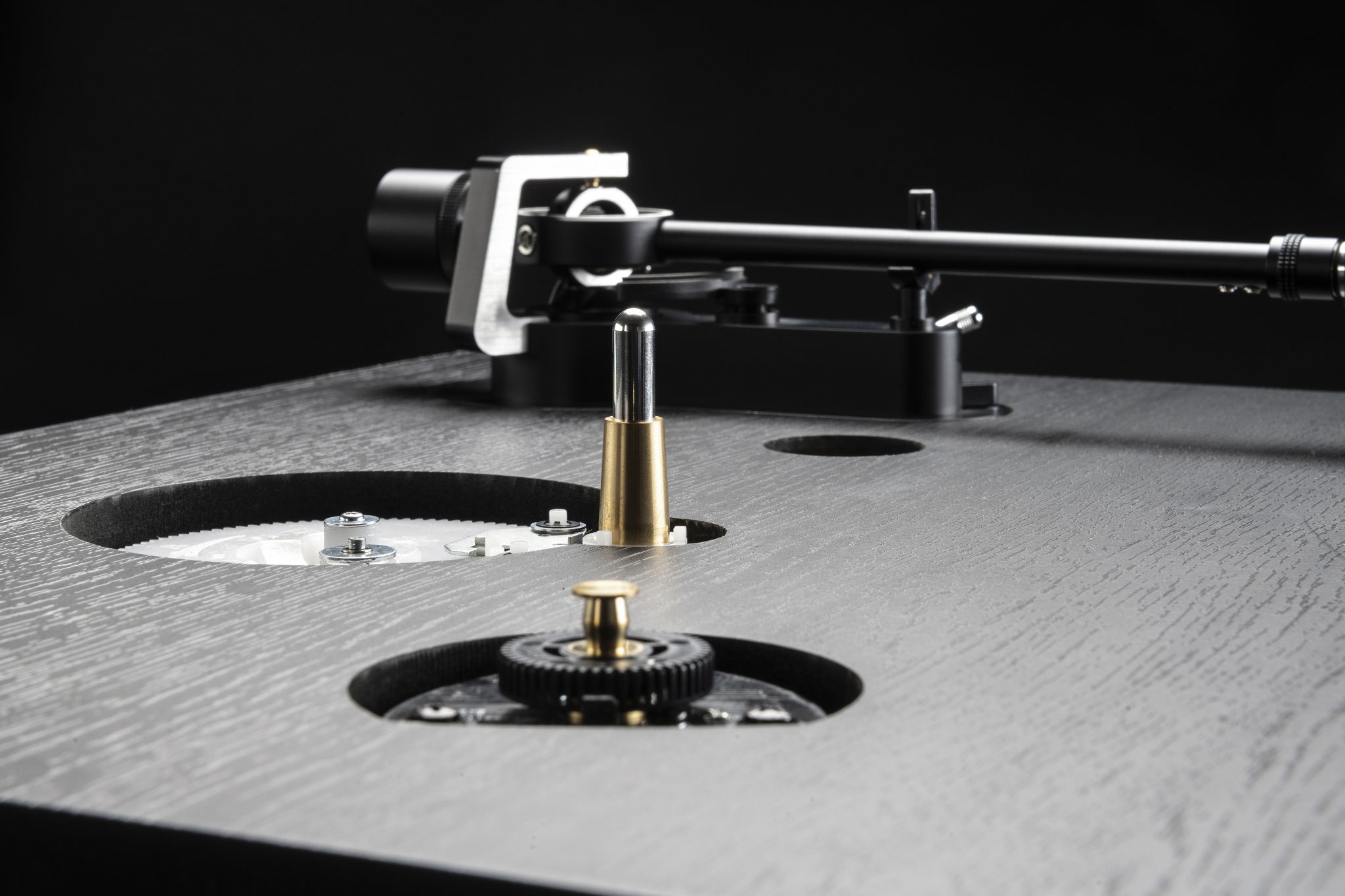 Dual CS529 Fully Automatic Bluetooth Turntable